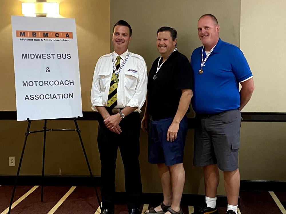Motorcoach drivers show off skills in MBMCA Roadeo competition - Bus ...